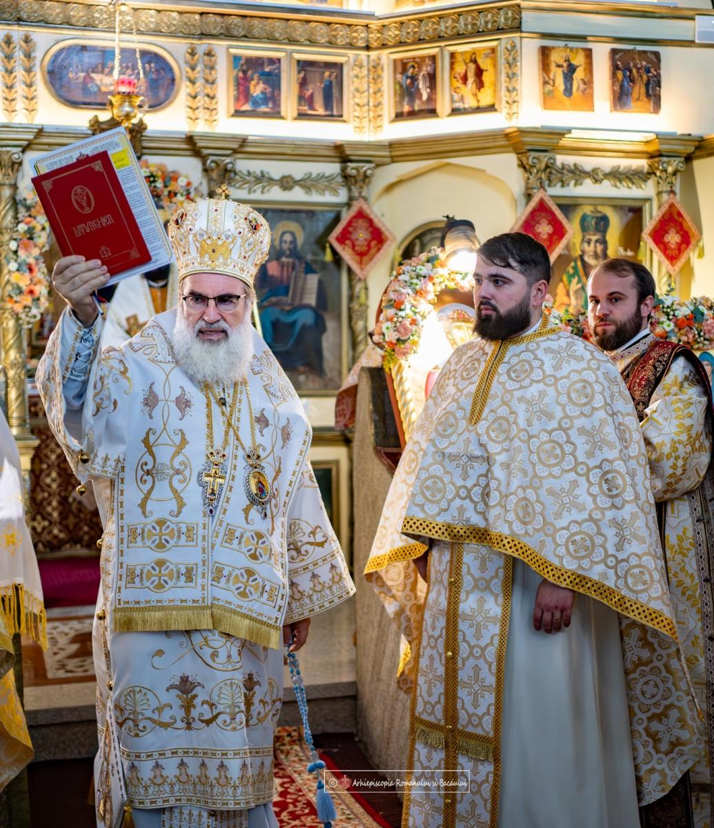 Sinaxă preoțească în biserica Salinei Tg. Ocna, în ziua cinstirii Sf. Mari Mucenițe Varvara ...