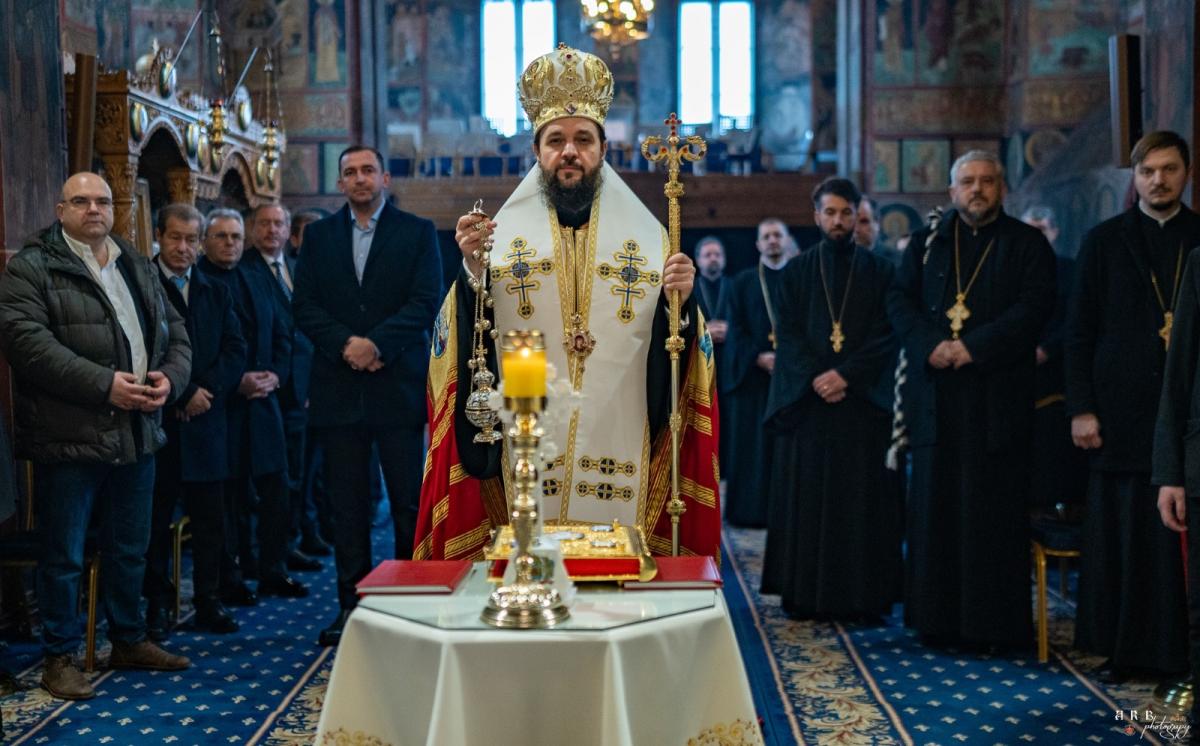 Adunarea Eparhială a Arhiepiscopiei Romanului și Bacăului ...